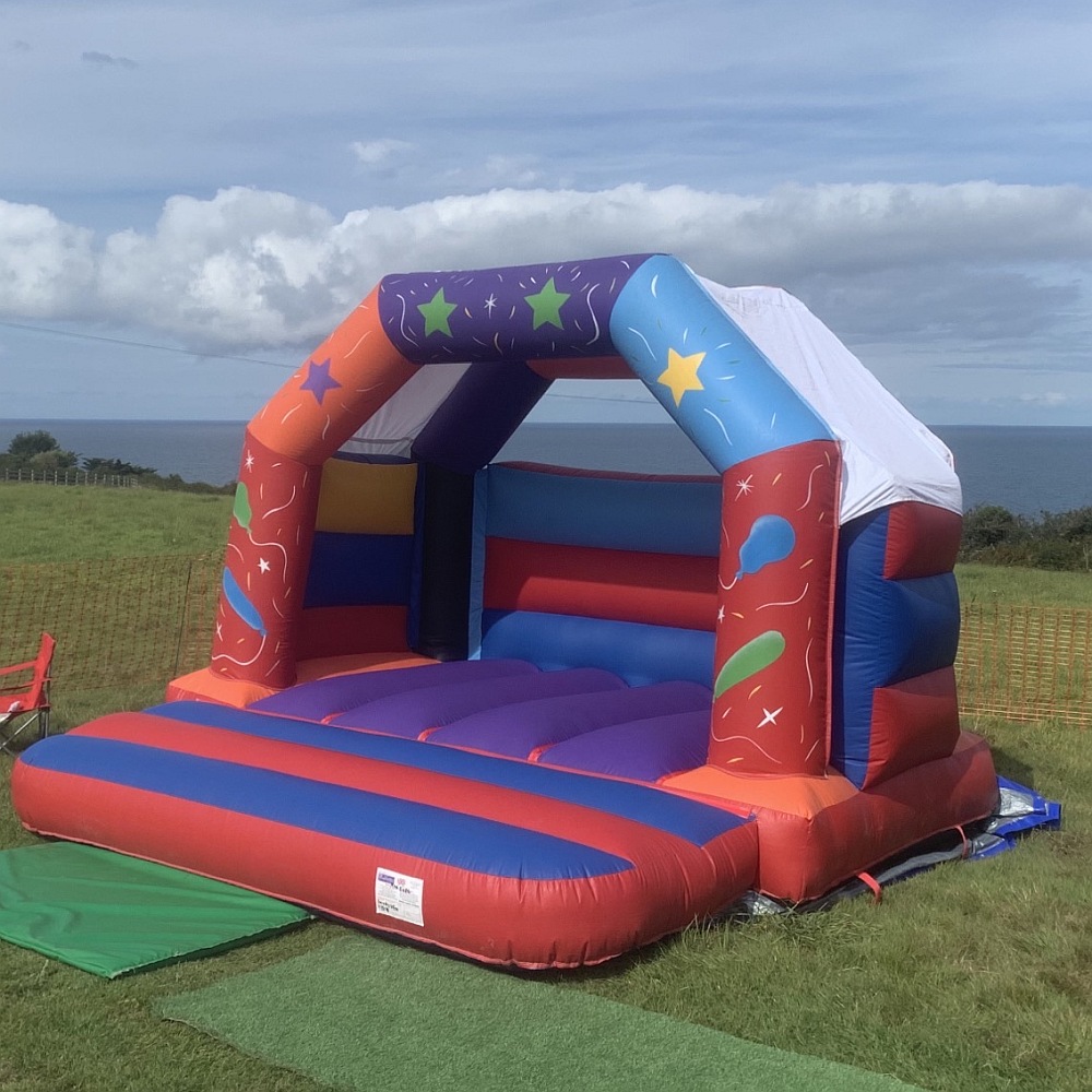 Bouncy Castle Cornwall – Hire of Bouncy Castles in the Wadebridge area